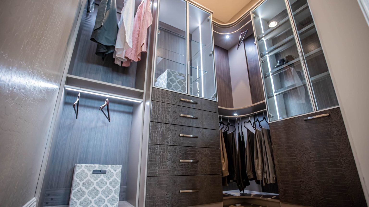 Building Your Dream: Custom Home Closets Build and Design Process in ...