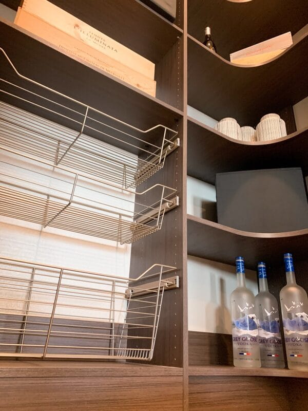 Where to Find the Best Builder of Custom Pull-Out Pantry Near You